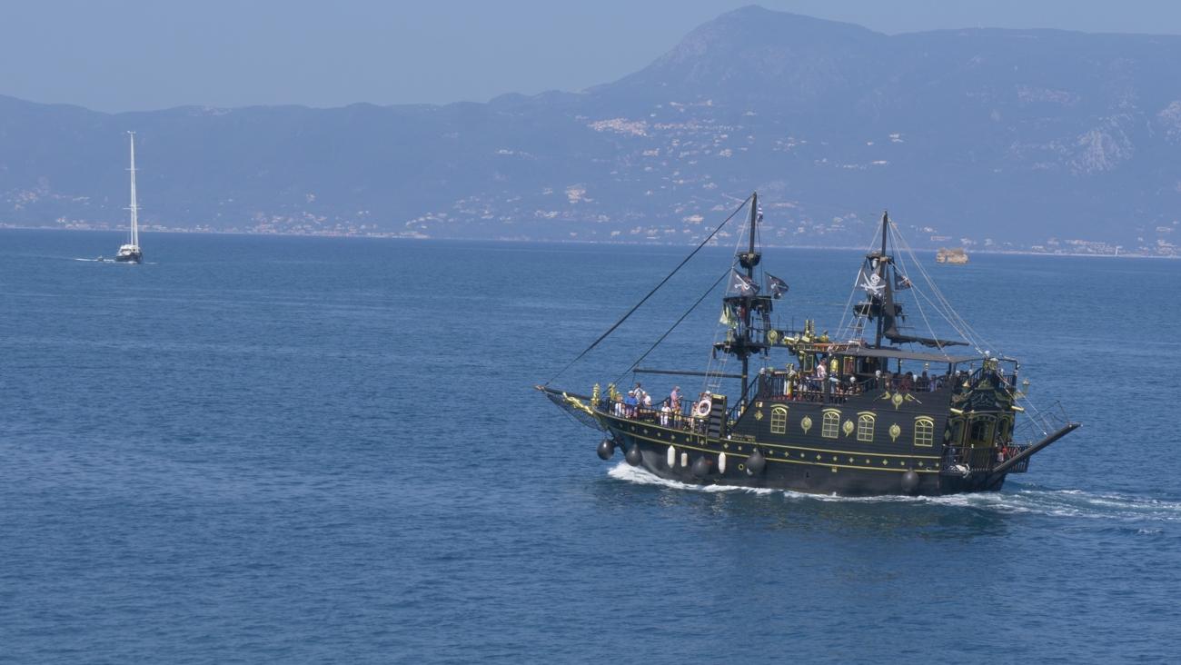 Doprava na Korfu v roce 2023 (jízdenky, slevy atd.) | levnocestovani.cz